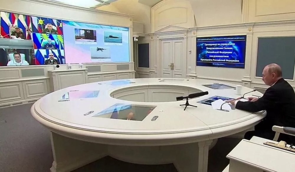 ОХУ дайн эхэлснээс хойш анх удаа цөмийн сургуулилт хийв